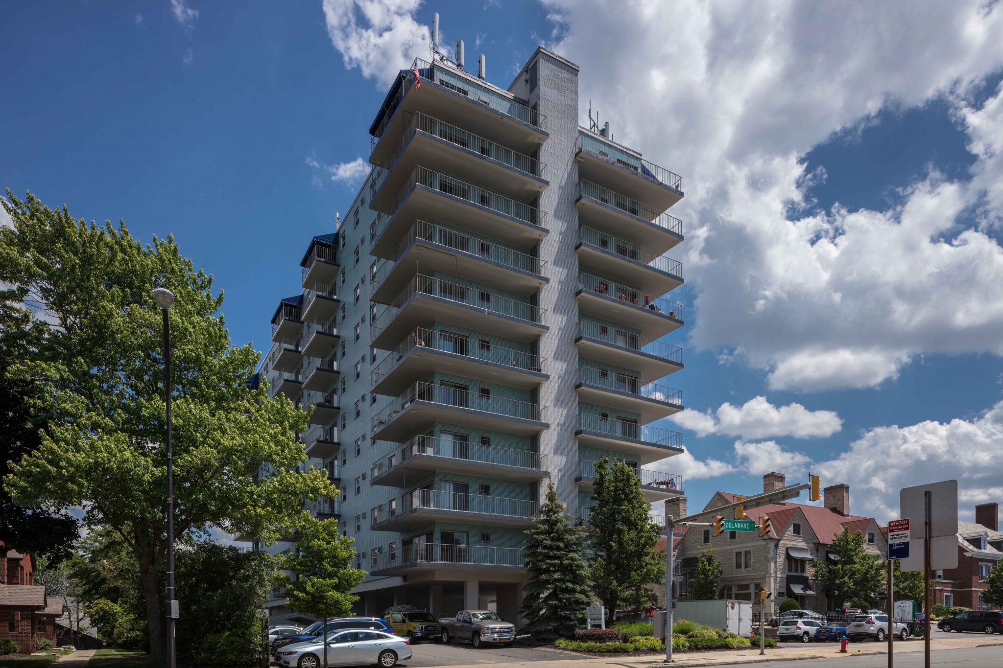 Pros and cons of staying in a high rise building